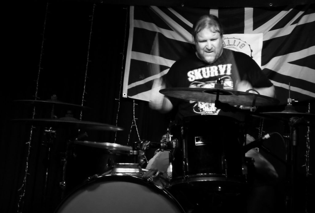 Skurvi celebrate 10 years with a right old knees-up – Brighton and Hove ...