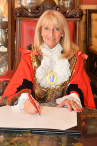 Brighton and Hove’s outgoing mayor looks back on her year – Brighton ...