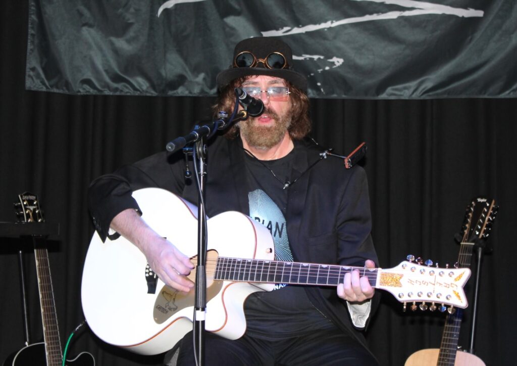 Ian McNabb briefly opens UK tour in Brighton – Brighton and Hove News