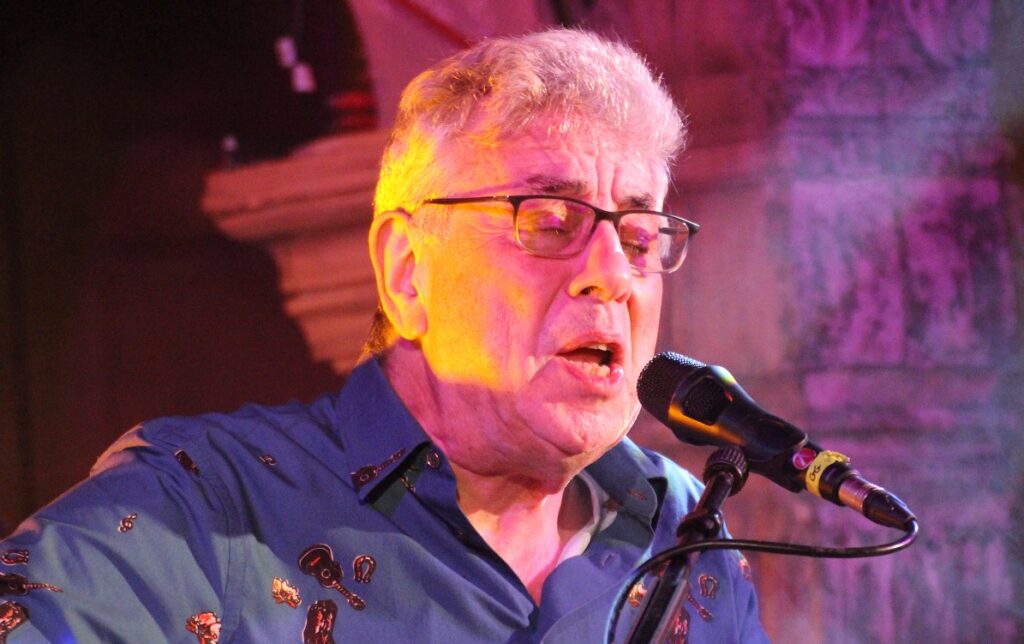 10cc’s Graham Gouldman & Heart Full Of Songs perform in unusual Sussex ...