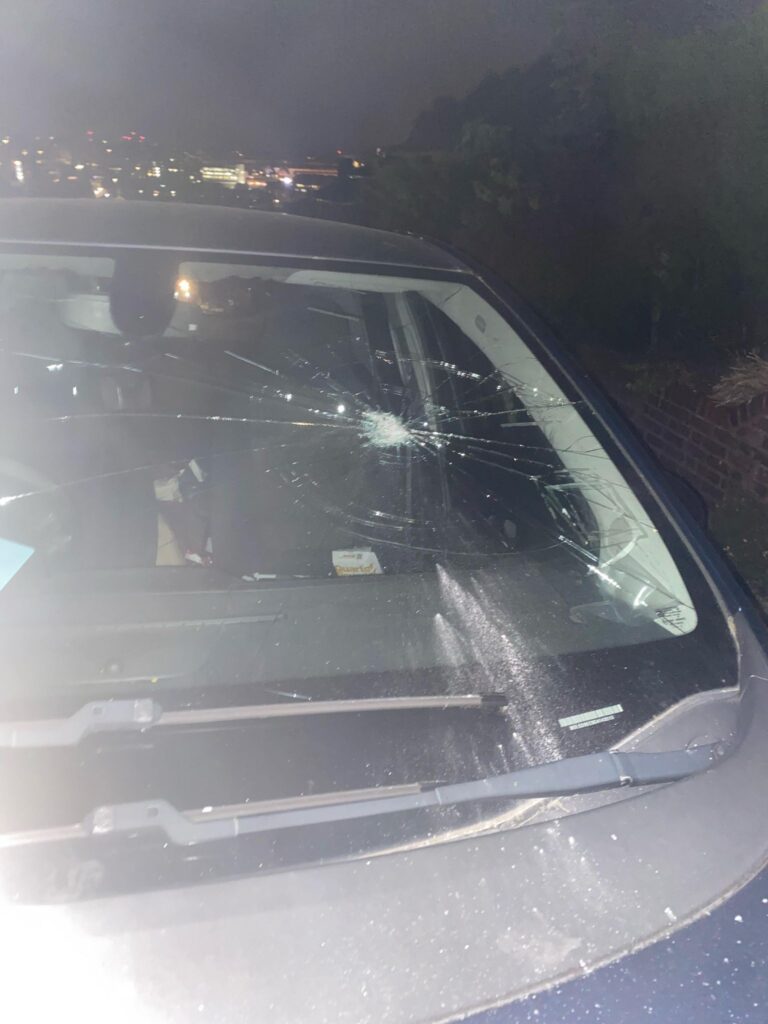 Vandals caught on camera smashing car windows – Brighton and Hove News