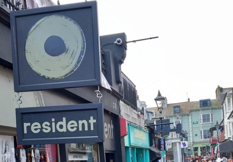 Sex Pistols legend Glen Matlock to launch book at Resident Brighton ...