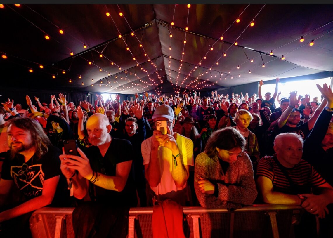 Exclusive interview with The Adverts iconic bass player Gaye Advert ...