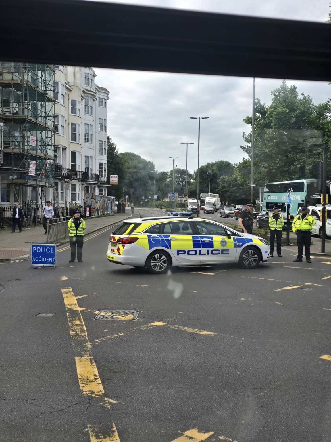 Old Steine closed after lorry and police car crash – Brighton and Hove News