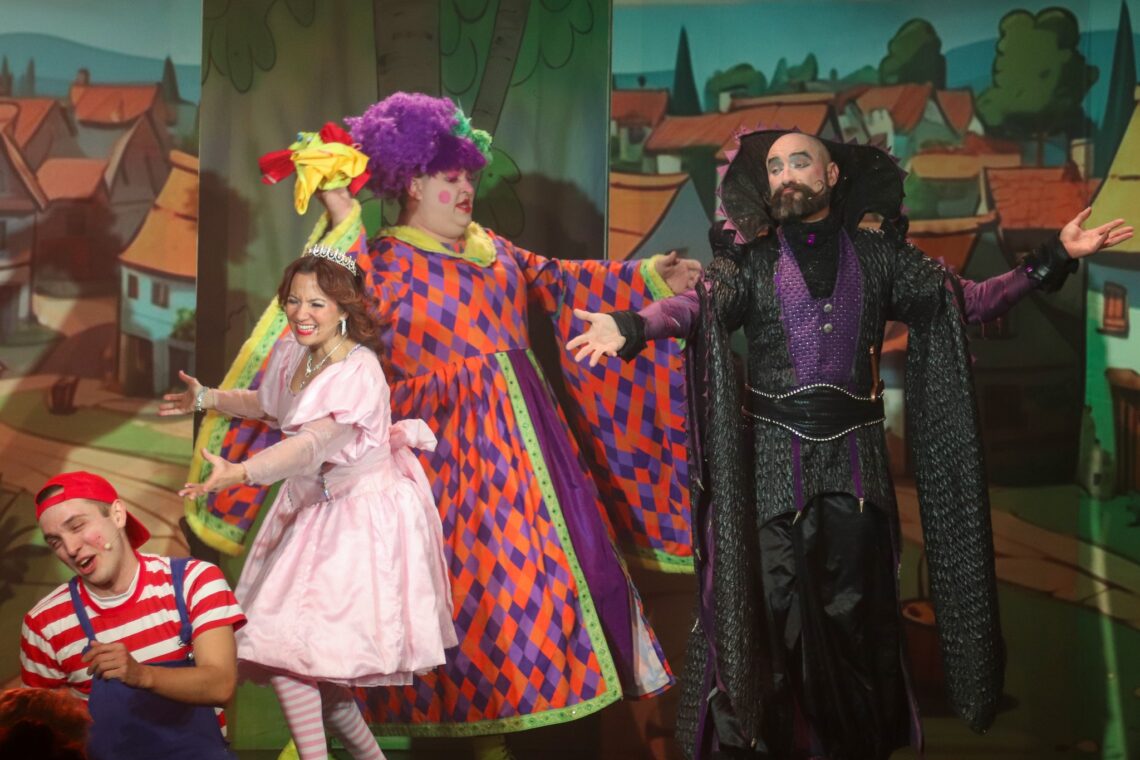 Beauty and the Beast – panto review – Brighton and Hove News